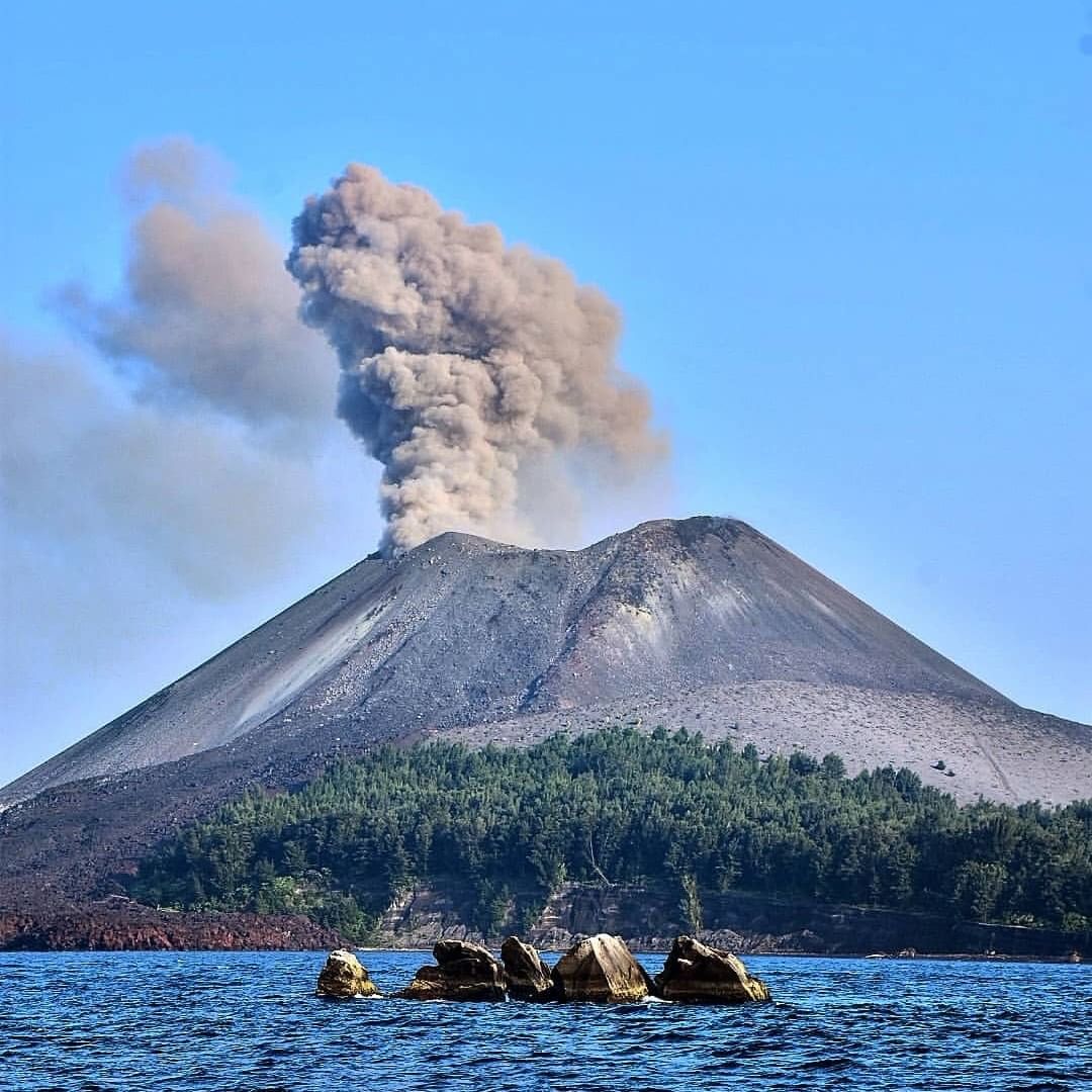 KRAKATAU TOUR Krakatoa Tour Ujung Kulon Wildlife Tour